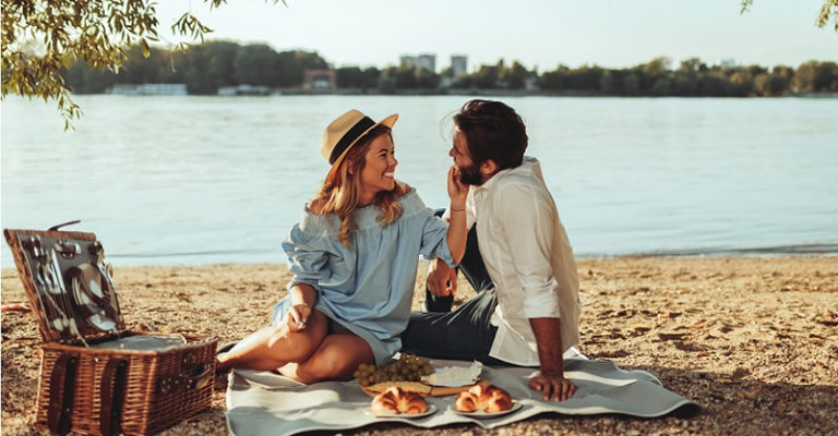 Tips To Make Your First Date An Unforgettable Time