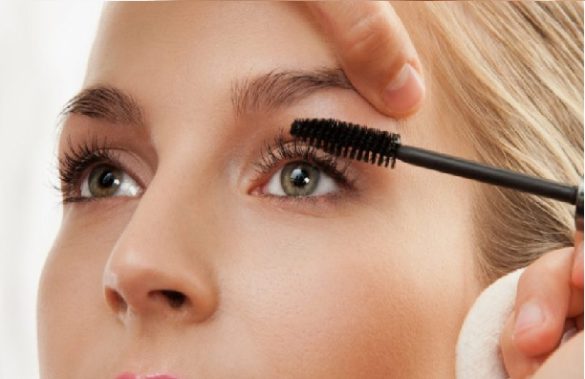 How To Put On Mascara In 5 Steps?