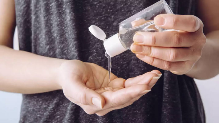 9 Side Effects of Using Hand Sanitizer, According to Doctors