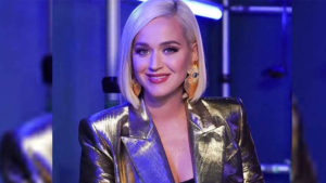 When Katy Perry Accidentally Ripped Her Pants & Flashed Her B*tts To ...