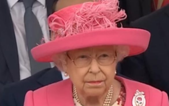 Queen Elizabeth Is All Set To Be Dethrone After 95th birthday, Gossips ...