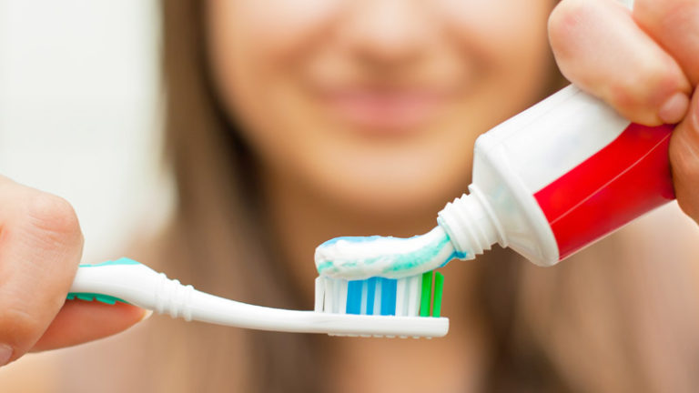 How Much Toothpaste You Should Be Using
